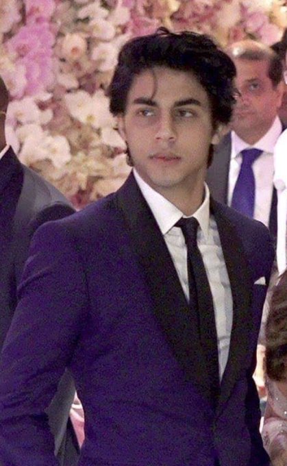 Aryan Khan's Birthday Celebration | HappyBday.to Aryan Khan's Birthday Celebration | HappyBday.to