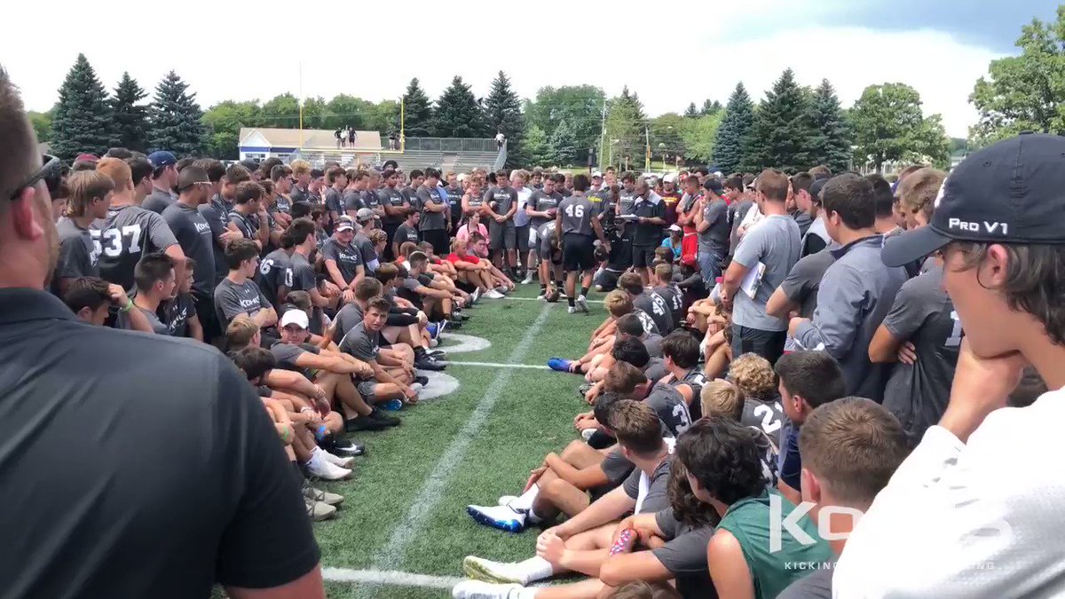 Kohl's Snapping Camps on Twitter: "CLUTCH snap. Orlando bound. ️ The No.1 ranked long snapper in ...