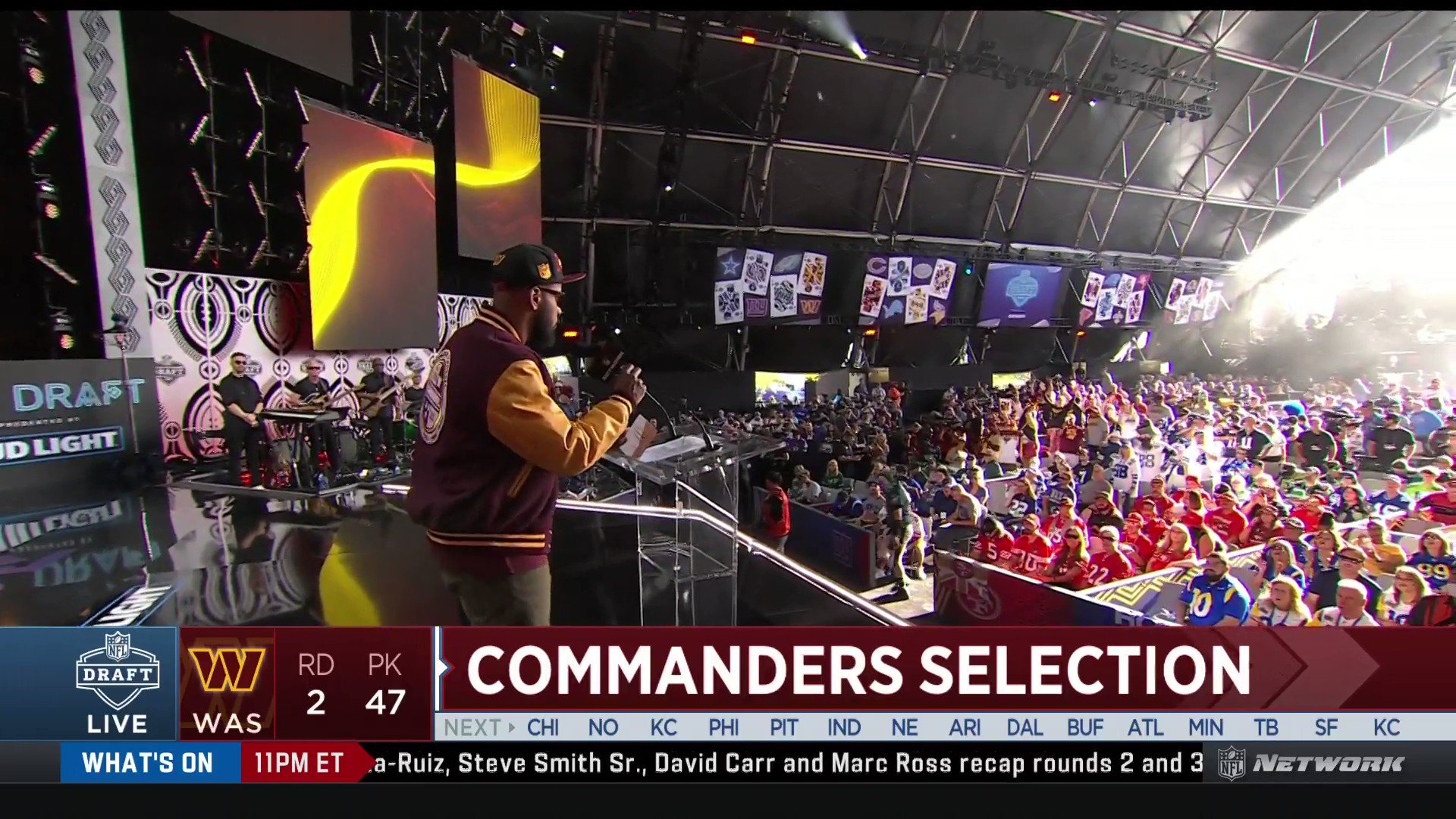 Washington Commanders on Twitter: "The one and only Santana Moss introducing the newest ...
