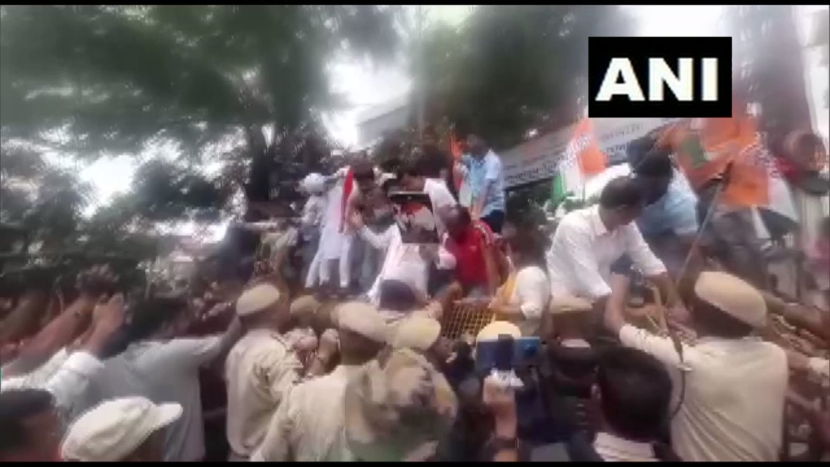Ani On Twitter Watch Guwahati Assam A Clash Like Situation Broke