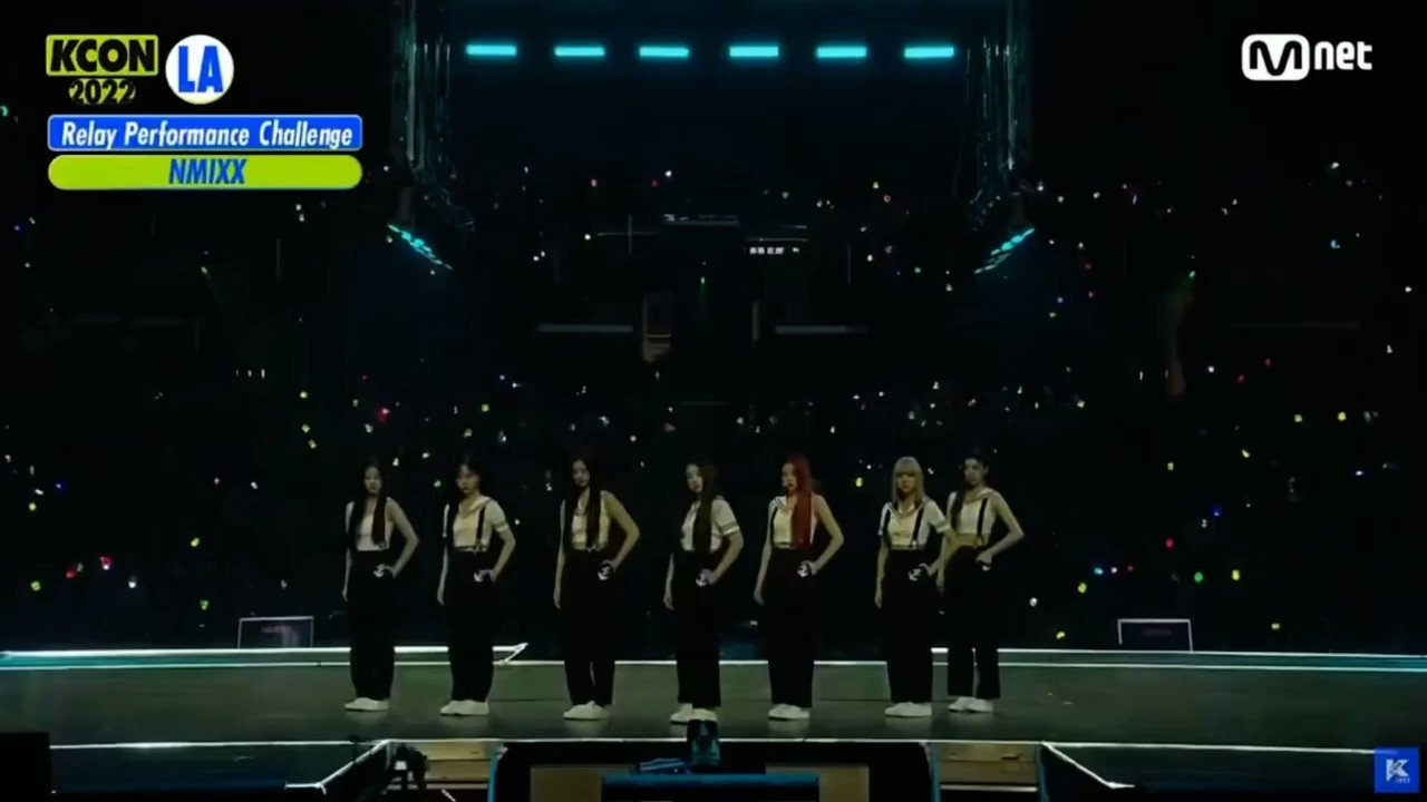 lucie on Twitter: "220821 NMIXX performing "Very Nice" by Seventeen Part 1 #NMIXX #엔믹스 https://t ...