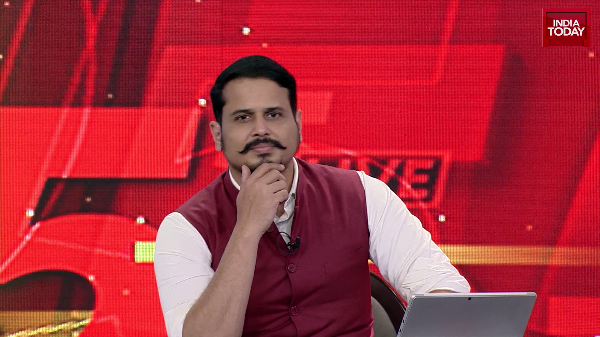 Shiv Aroor on Twitter: "Bhaag, Sidda, Bhaag! https://t.co/mbXzbxdHn5" / Twitter