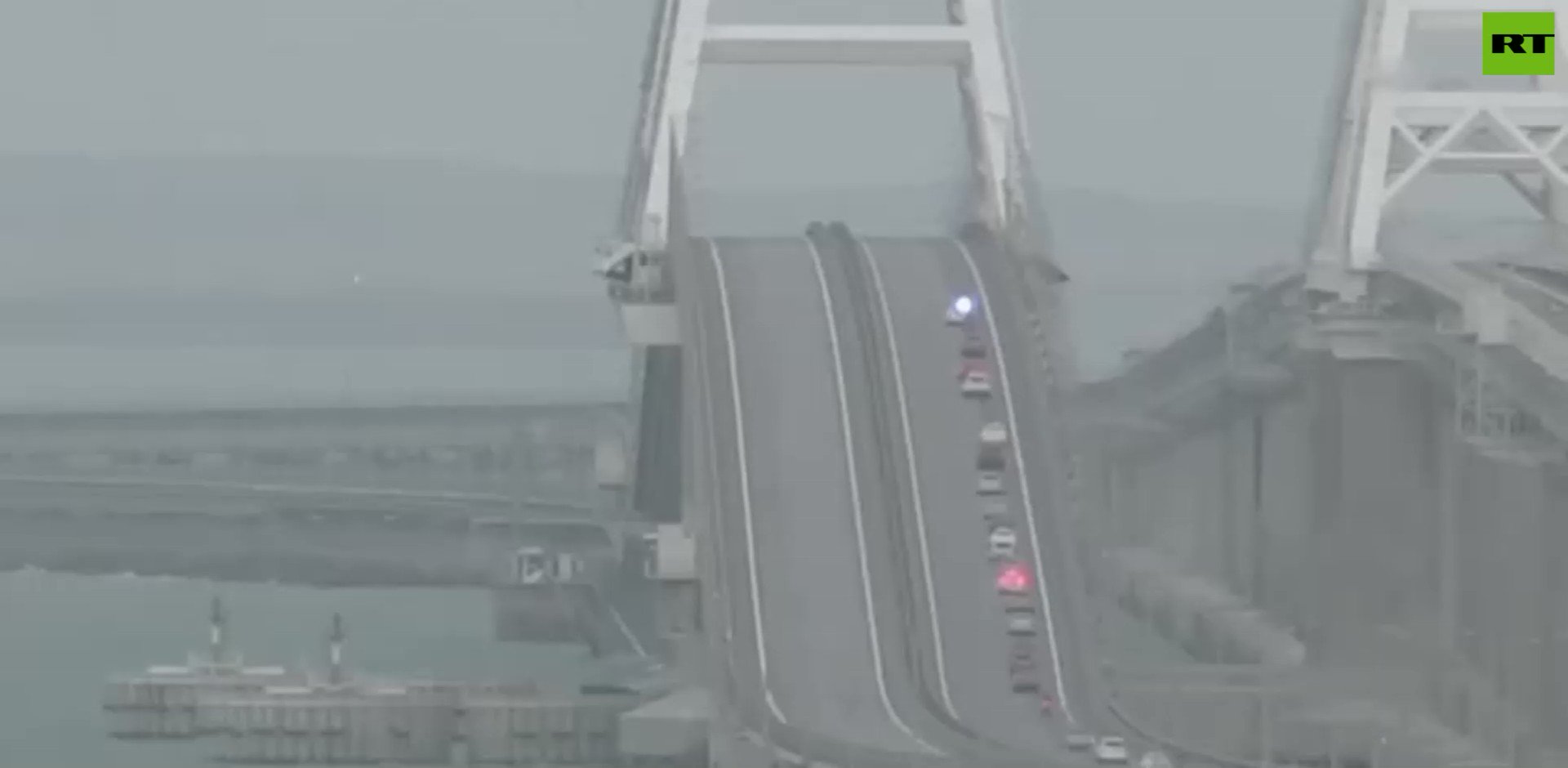 Global Times on Twitter: "#Crimean Bridge reopens for traffic after explosion, according to @RT ...