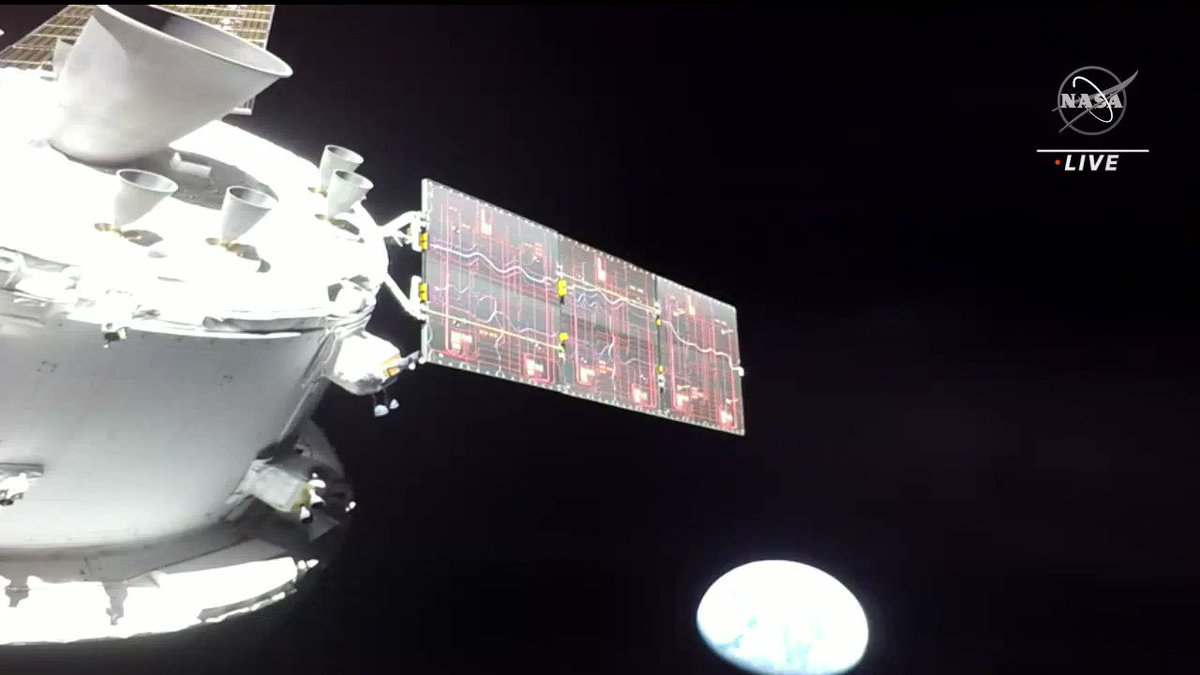 りゅうりゅうさん on Twitter: "RT @NASA: New views of planet Earth from @NASA_Orion as #Artemis I ...