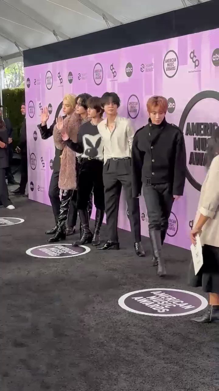 Maryam ♡ #TXTatAMAs on Twitter: "TXT AT #AMAs : thread https://t.co/PEWPCmOwA6" / Twitter