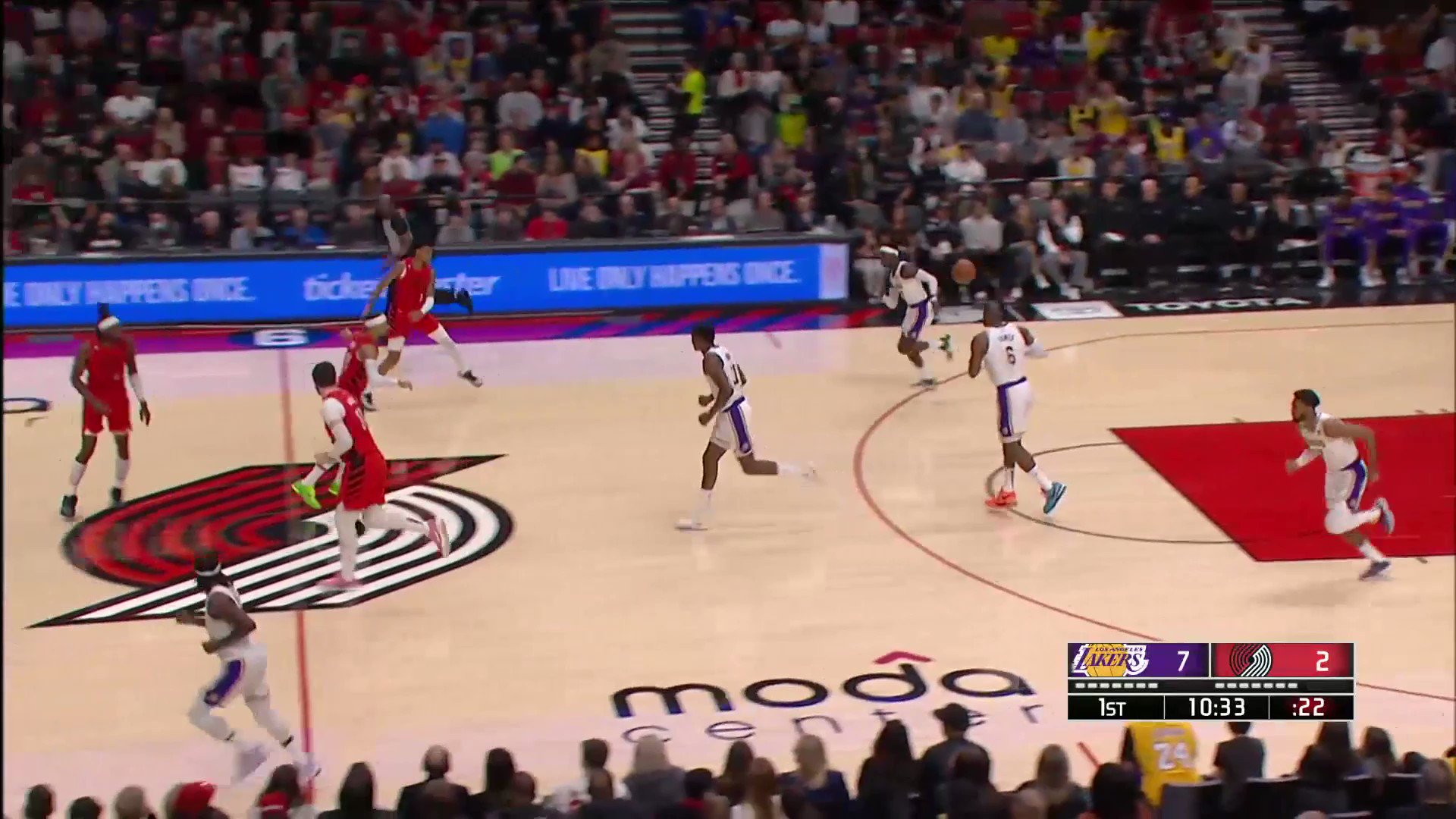 NBA on Twitter: "37 PTS 11 REB 4 AST LeBron in the @Lakers comeback win 😤 https://t.co ...