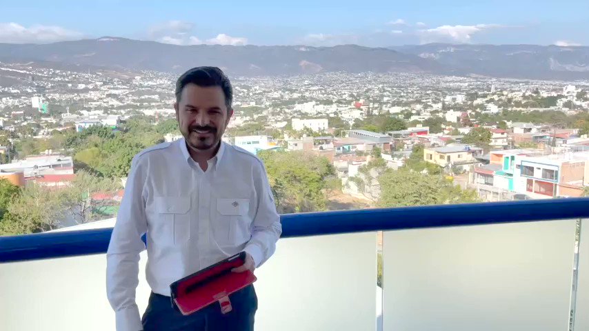 Zoé Robledo on Twitter: "Para la mayoria de los mexicanos hoy es un día de asueto, pero los ...