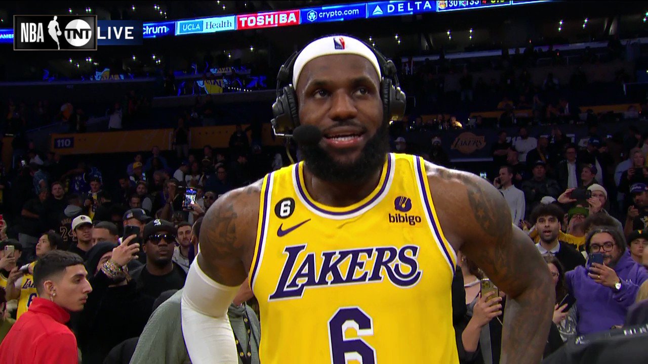 [外絮] LBJ仍然認為他能為“任何球隊”贏得總冠軍 - PTT評價