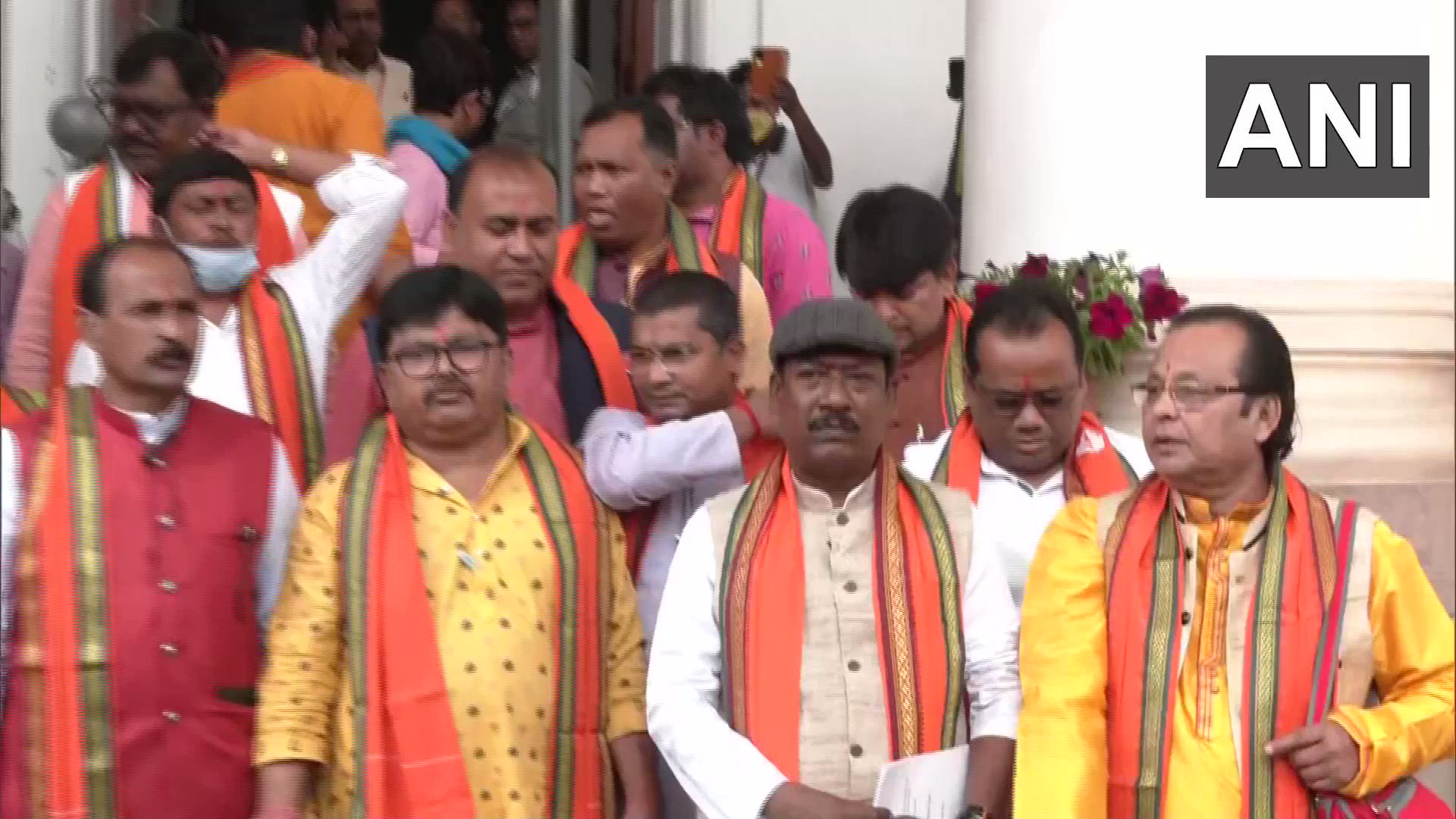 ANI on Twitter: "#WATCH | BJP MLAs today walked out of the State Assembly session and raised ...