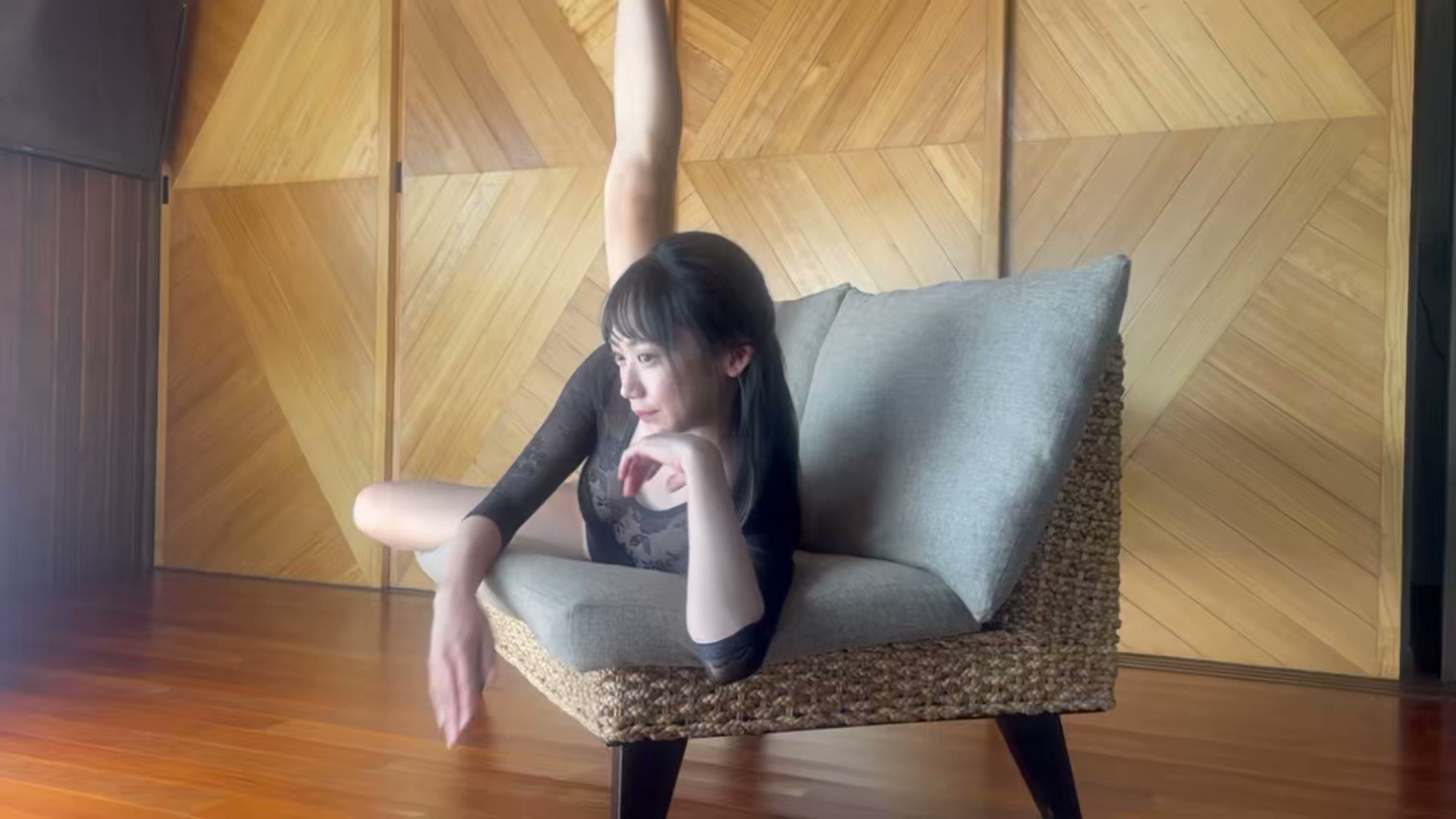 相沢菜々子 / Nanako Aizawa on Twitter: "#ナナブンノハチ 🫶🏻 #軟体グラビア Check this out! https://t.co/1EZD8YVsCE ...