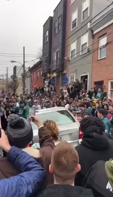 dara faye on Twitter: "“Women are too emotional, they’re crazy & full of drama.” Men when the ...