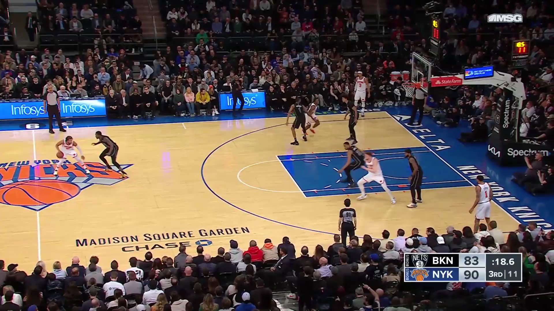 NBA on Twitter: "36 PTS for Jalen Brunson 🔥 @nyknicks lead heading into the final frame on the ...