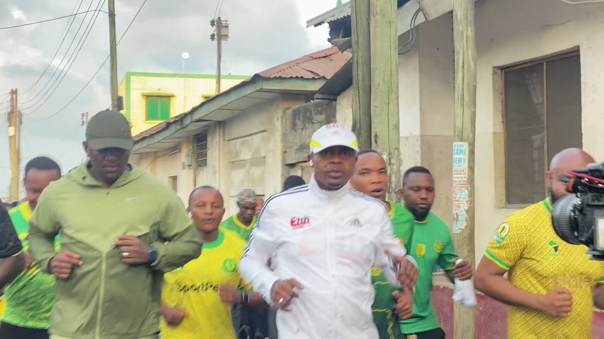 Maulid Kitenge on Twitter: "Rais wa Yanga, Eng. Hersi Said na baadhi ya viongozi wa klabu hiyo ...