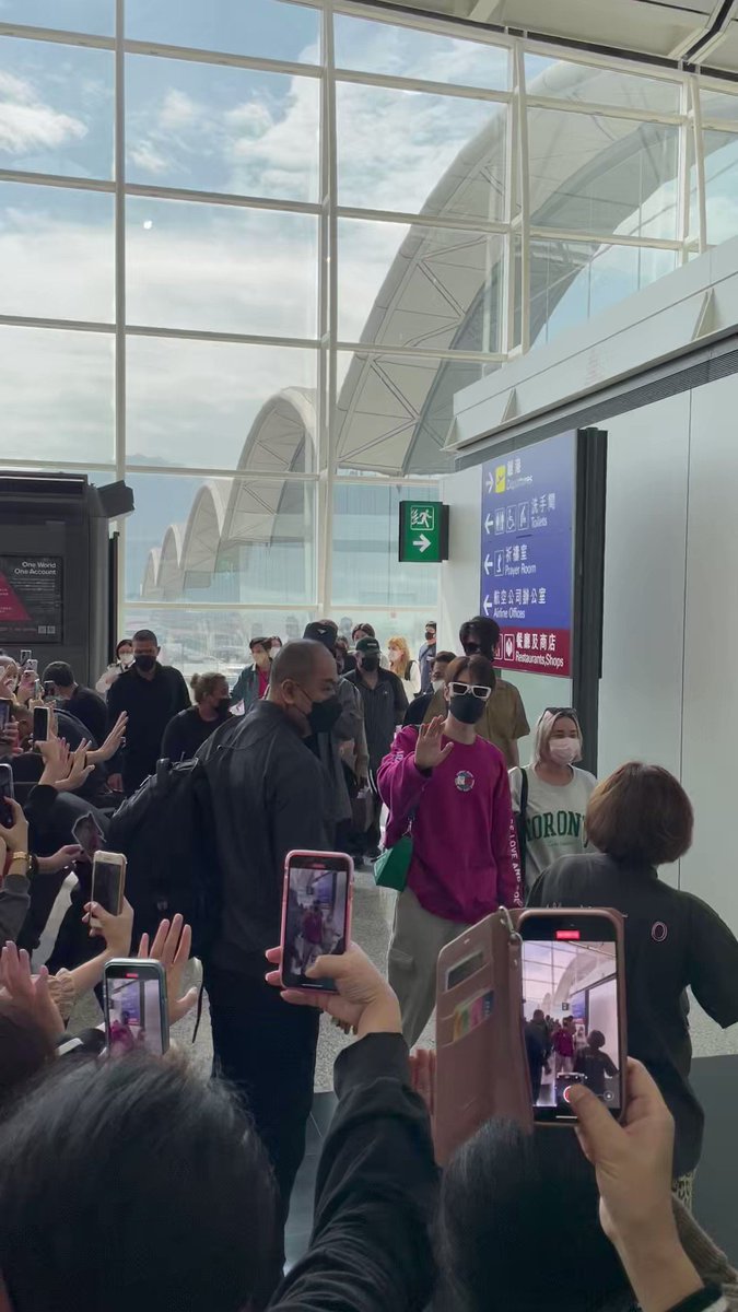 CursedFangirls★彡 on Twitter: "RT @_opywpy_: Bye 👋🏻 #ShootingStarInHK #winmetawin"