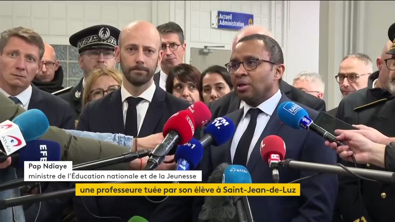 franceinfo on Twitter: "🔴DIRECT - 🗣️ "C'est un jour triste pour l'Education nationale." Pap ...