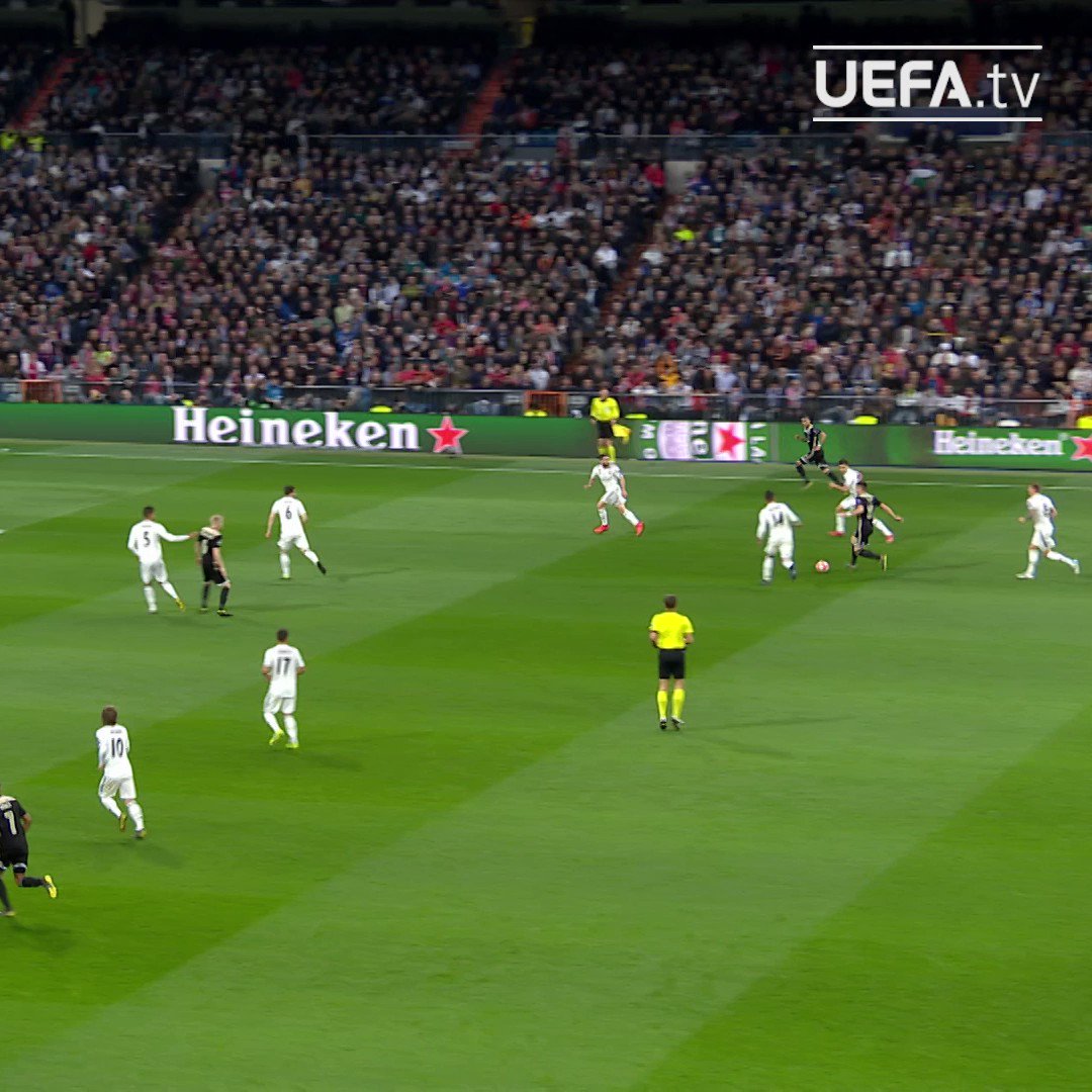 UEFA Champions League on Twitter: "🇧🇷 Parabéns, David Neres! #HBD || #UCL"