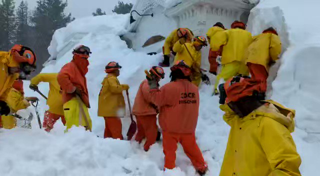 CAL FIRE BDU on Twitter: "Commercial Structure Fire - 3200blk Main St., Mammoth Lakes. @CAL_FIRE ...