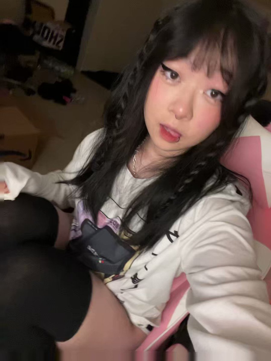 aeri ♡ on Twitter: "RT @sooyensu: Delusional"