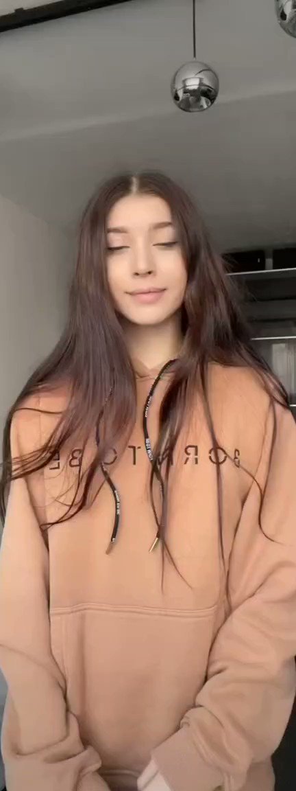 𝐄𝐫𝐨𝐭𝐢𝐜 𝐅𝐚𝐦𝐢𝐥𝐲 ꧂²⁰⁰𝐤 On Twitter Rt Tik Tok বাগানি