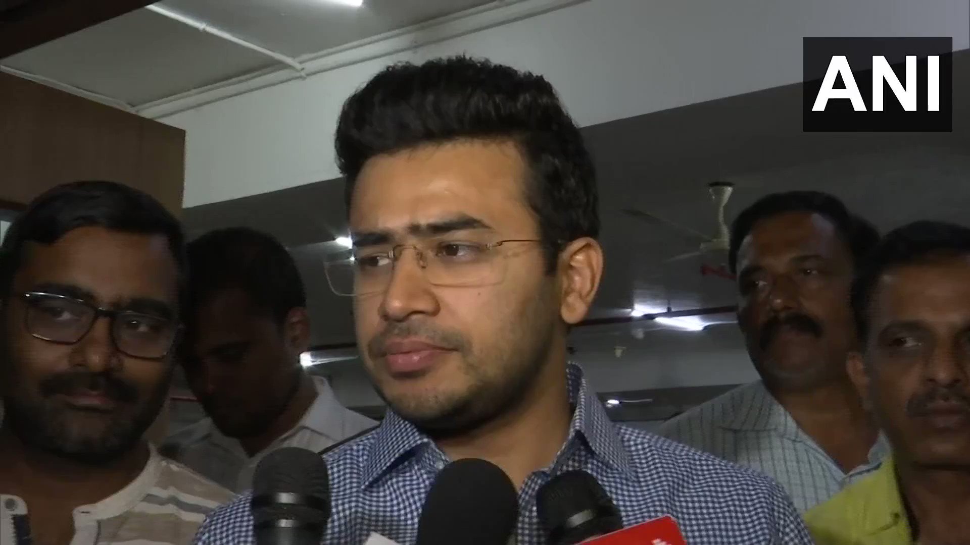 ANI on Twitter: "#WATCH | Bengaluru: BJP MP Tejasvi Surya evades the question of not a single ...