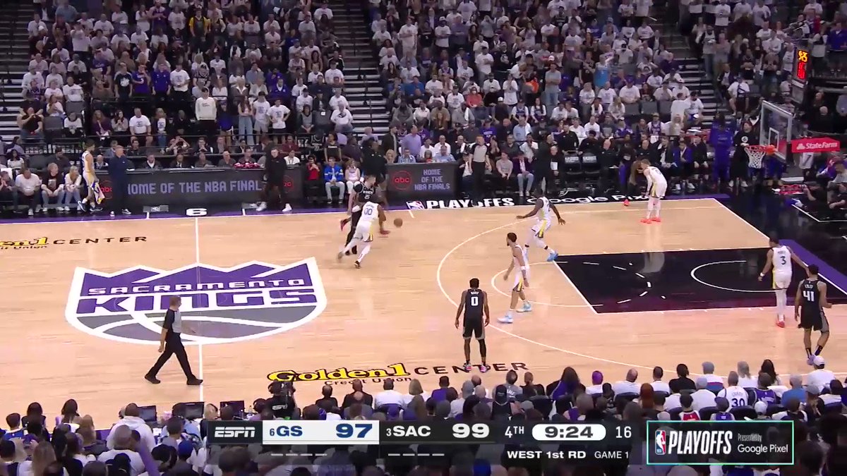 NBA on Twitter: "De'Aaron Fox floats it up and in 🦊 Kings home crowd going wild... watch the 4Q ...
