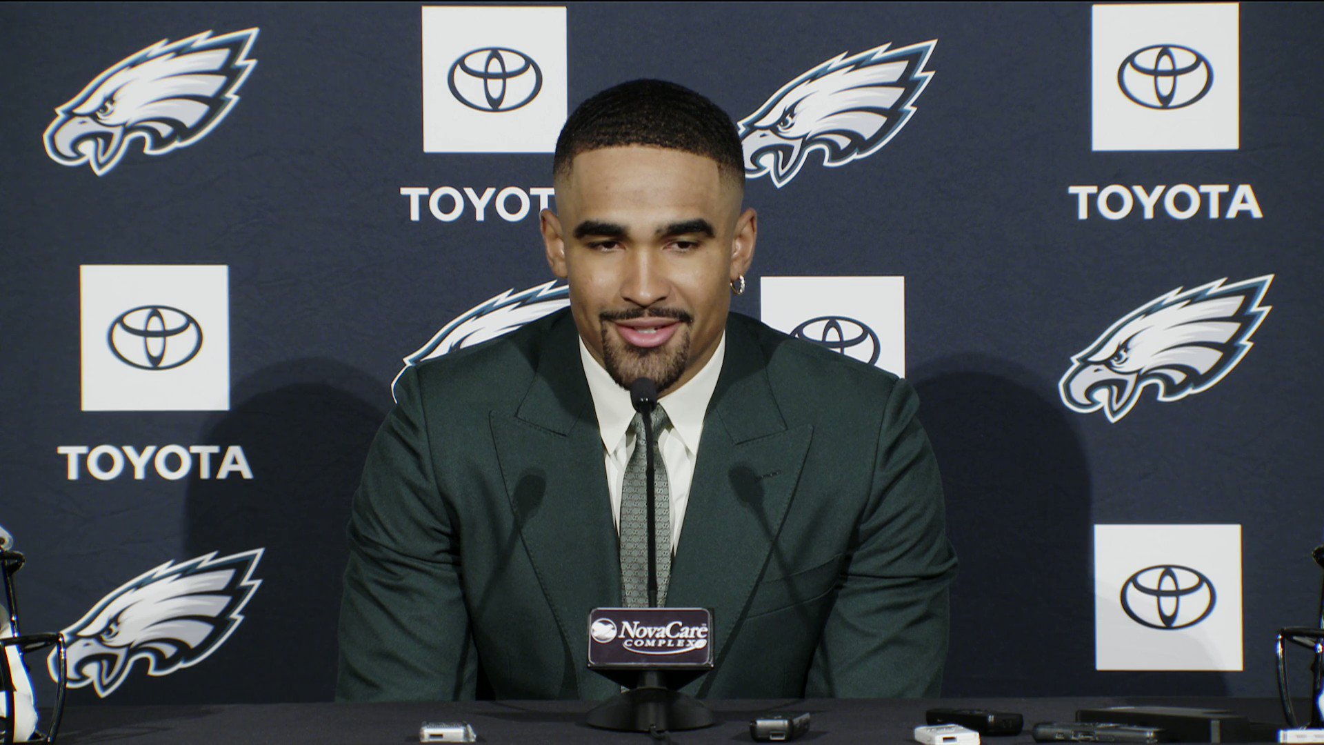 Philadelphia Eagles on Twitter: "It's a Philly Thing @JalenHurts | #FlyEaglesFly https://t.co ...