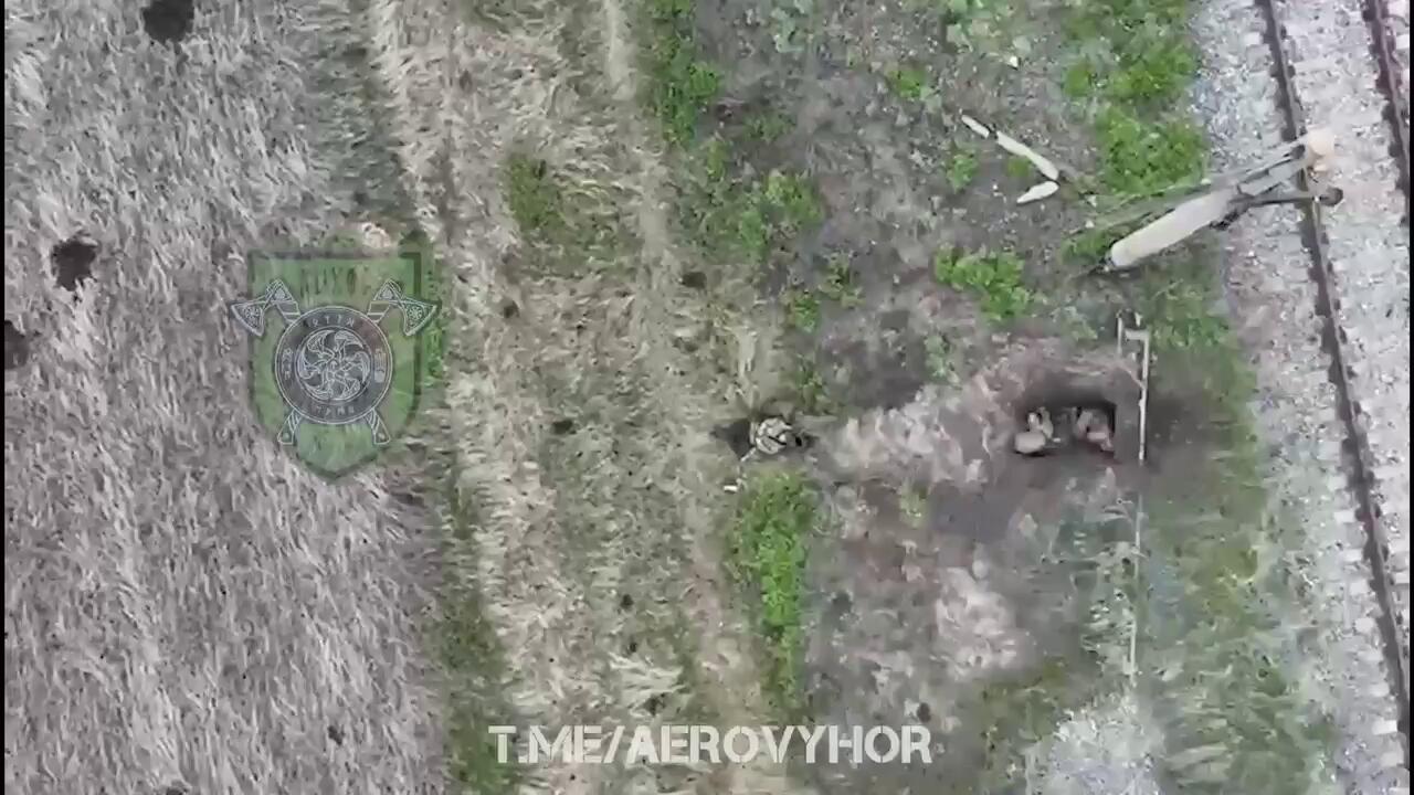 Оперативний ЗСУ On Twitter Русачок хотів згуртуватись але натомість протягнув копита👹 🎥