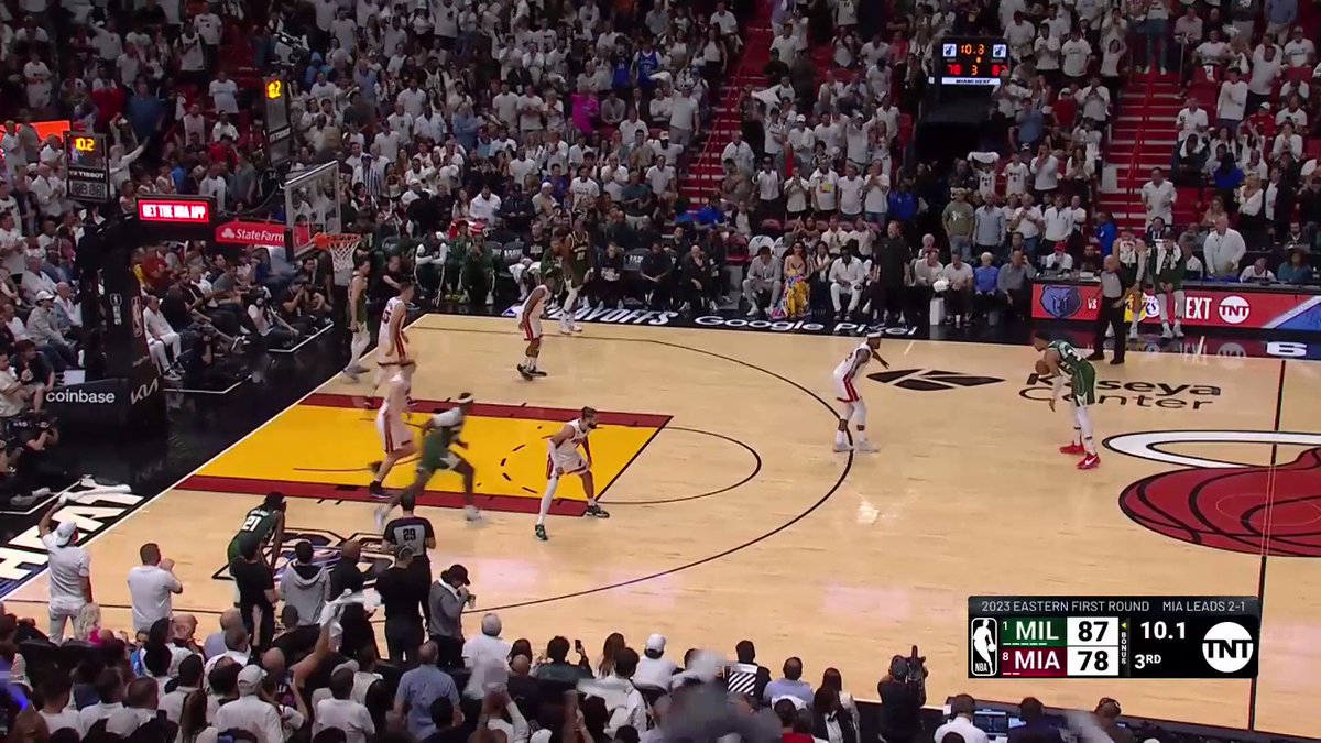 NBA on Twitter: "Giannis Antetokounmpo through 3 quarters: 23 PTS, 10 REB, 8 AST, 2 BLK Tune in ...