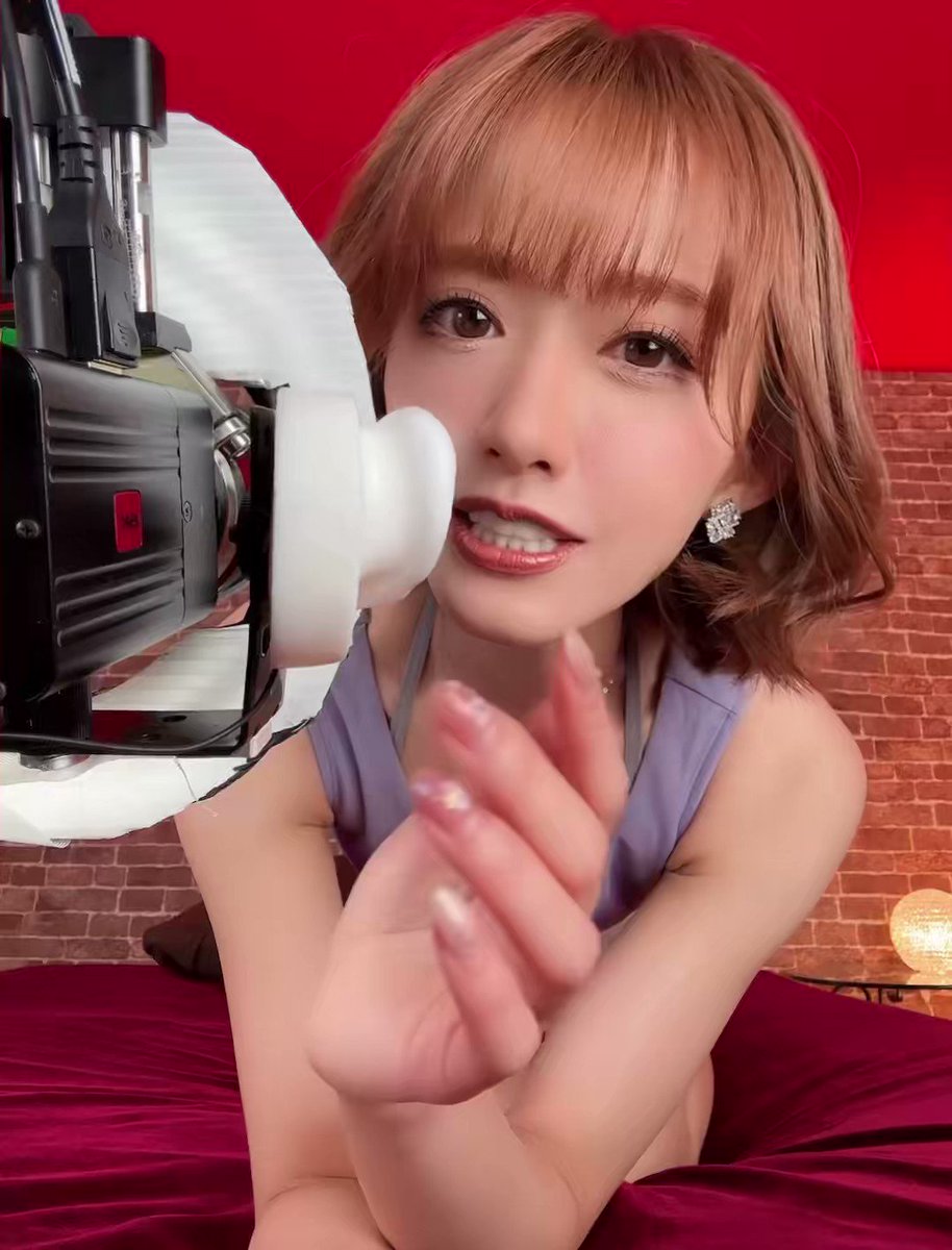 2年ぶりのvr撮影楽しかったぁなんて囁いたか当ててごらん ? Twihub ツイハブ