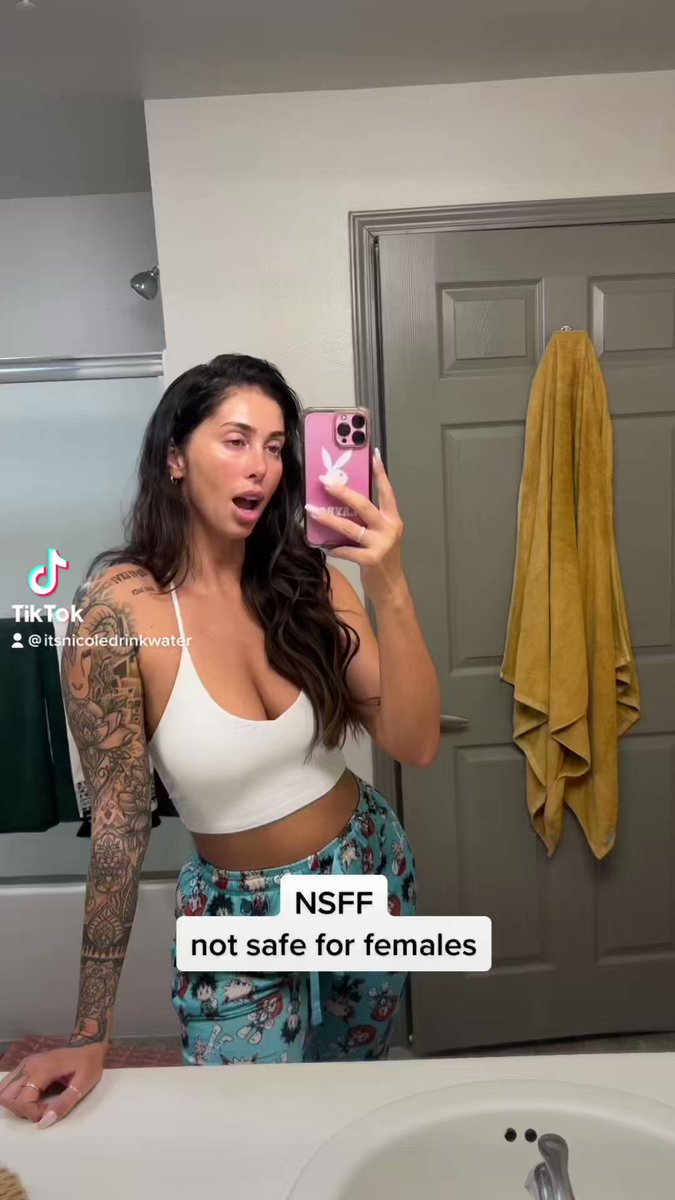 nicoledrinkwater.eth on Twitter: "Don’t Jizzinsider!! 🤣🤣🤣"