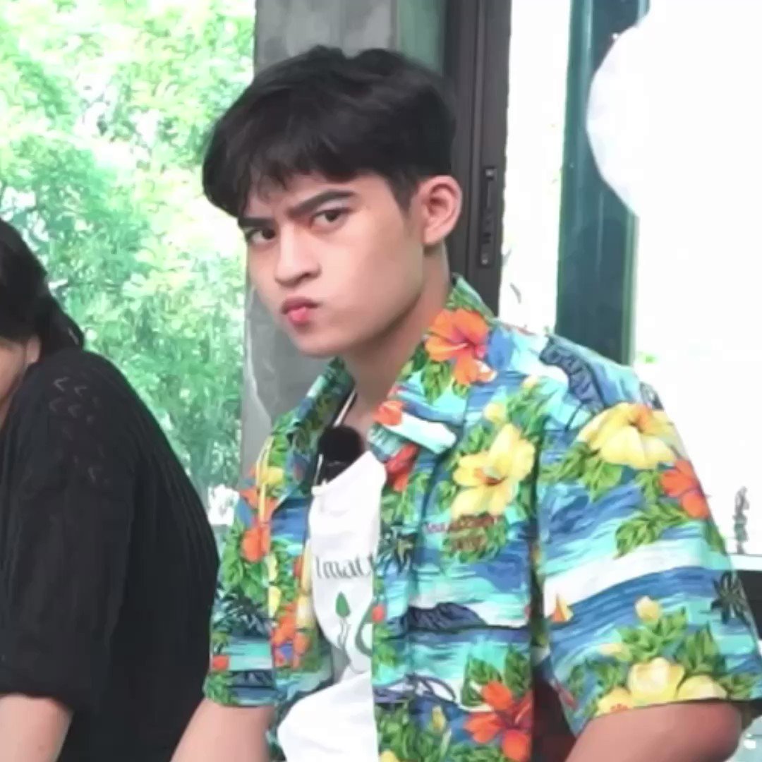 sat🪐 jeff brainrot on Twitter: "excuse me but didn't he ate ass on national tv? those scenes he ...