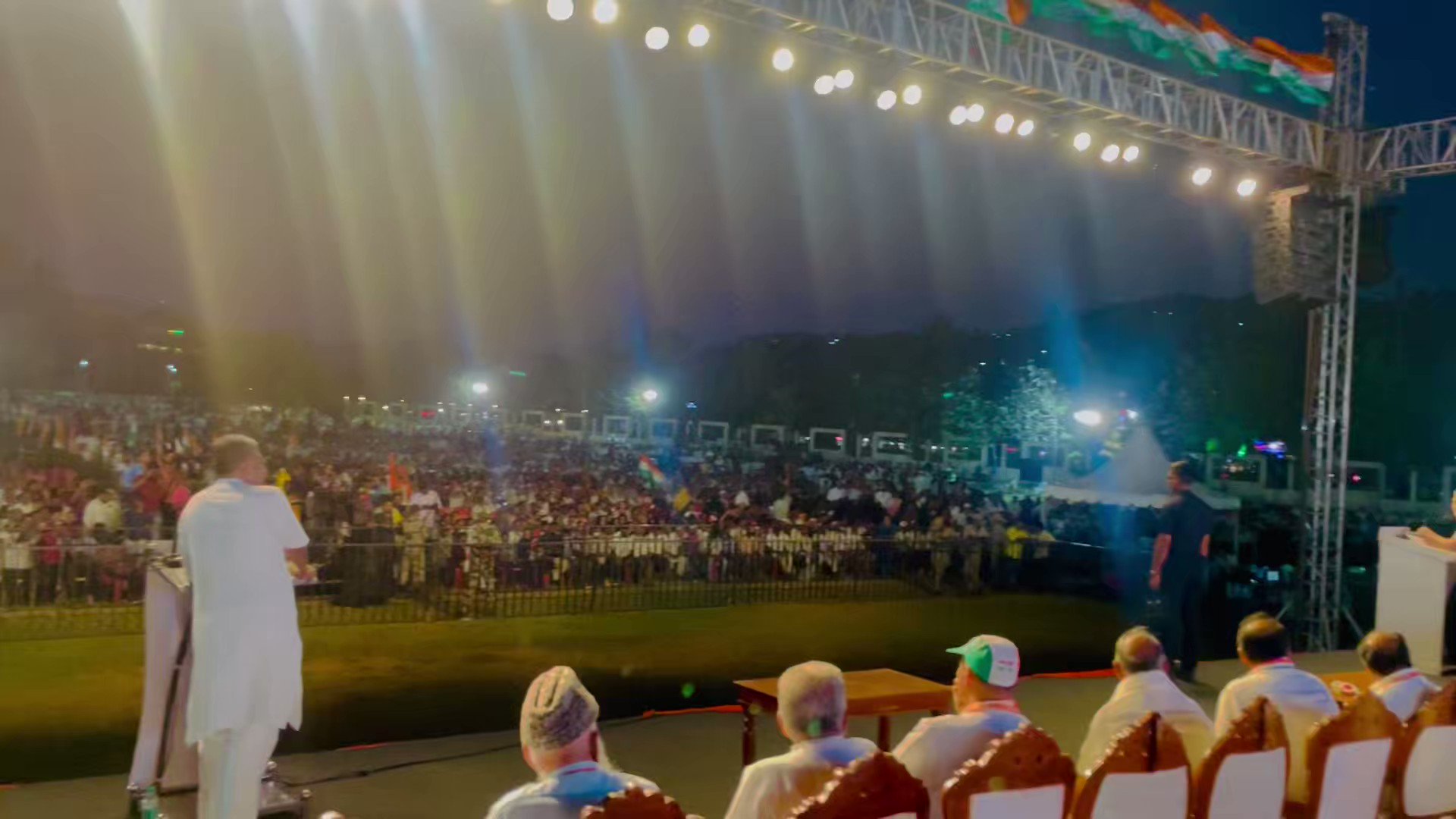 Roshni Trivedi (@NiveditaTrived5) / Twitter