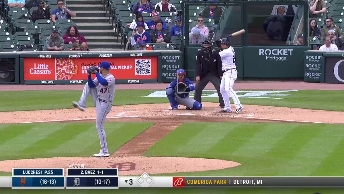 MLB on Twitter: "Javier Báez CRUSHED this one. 💪"