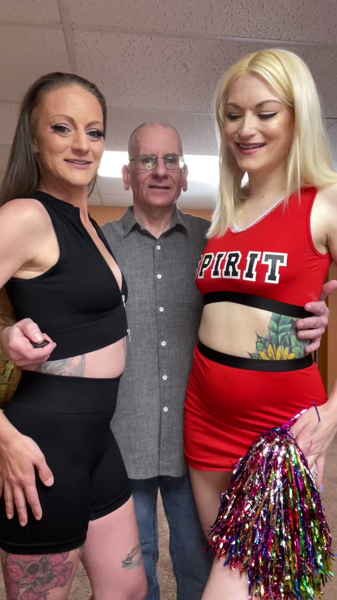 ᗩᗪᑌᒪt ᖴᑌᑎ On Twitter Rt Chickpass Joining Shae Kink Shaekink And I