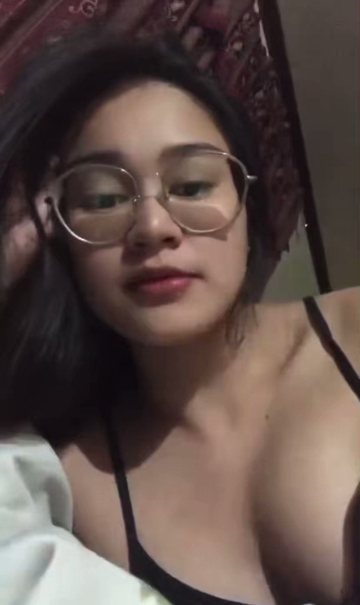 Vanilla Dux on Twitter: "KUMALA BEAUTIFUL WITH PERFECT BODY 🤤 Kumala-Cantik-Bulat-Viral-Full ...