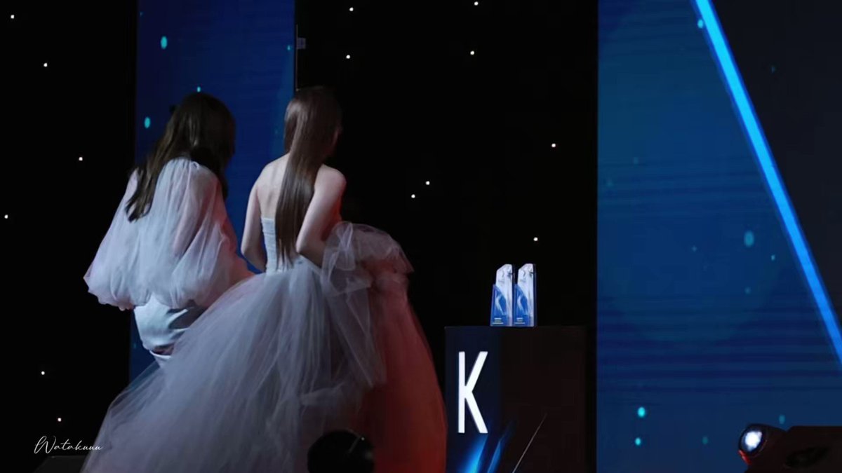 wakuuu on Twitter: "[双机位] COUPLE OF THE YEAR-FREENBECKY We did it baby🤍 #ฟรีนเบคxKAZZAWARDS # ...