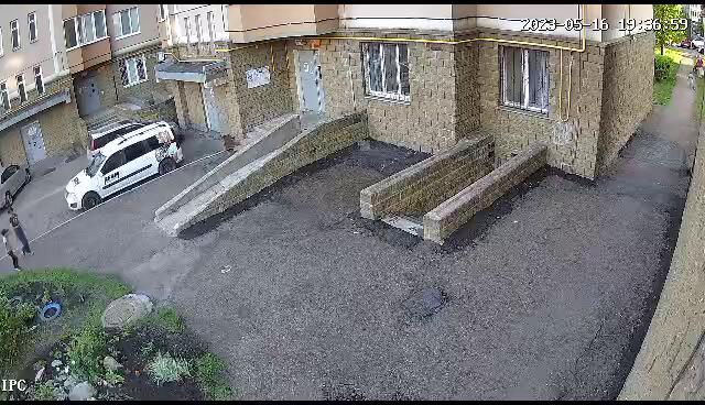 Svtv News On Twitter В Уфе женщина в хиджабе напала на гулявшую с ребёнком местную жительницу