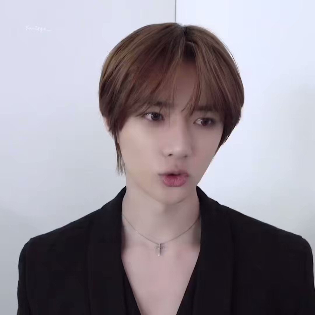 연밤다이어리 on Twitter: "He deserves many kisses on his face from his boyfriend (re: jjun)"