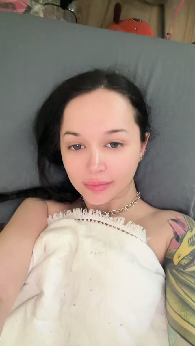 Lestari Show On Twitter Rt Lure Lady Do You Sleep Naked Too🥰