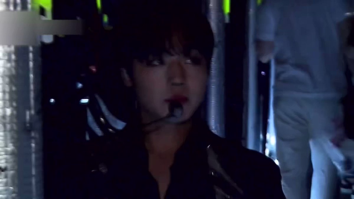 𝗝𝗢𝗔𝗛 on Twitter: "잘생겼더。。"