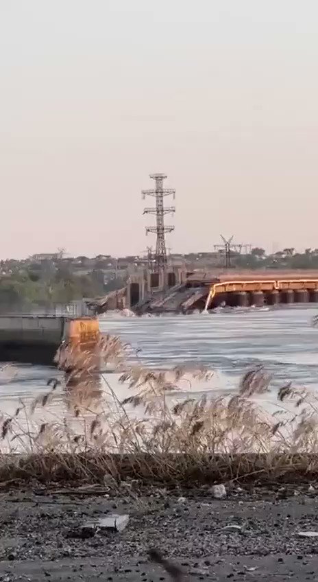 Оперативний ЗСУ On Twitter ‼️Окупанти підірвали Каховську ГЕС почалася евакуація а Херсонщині