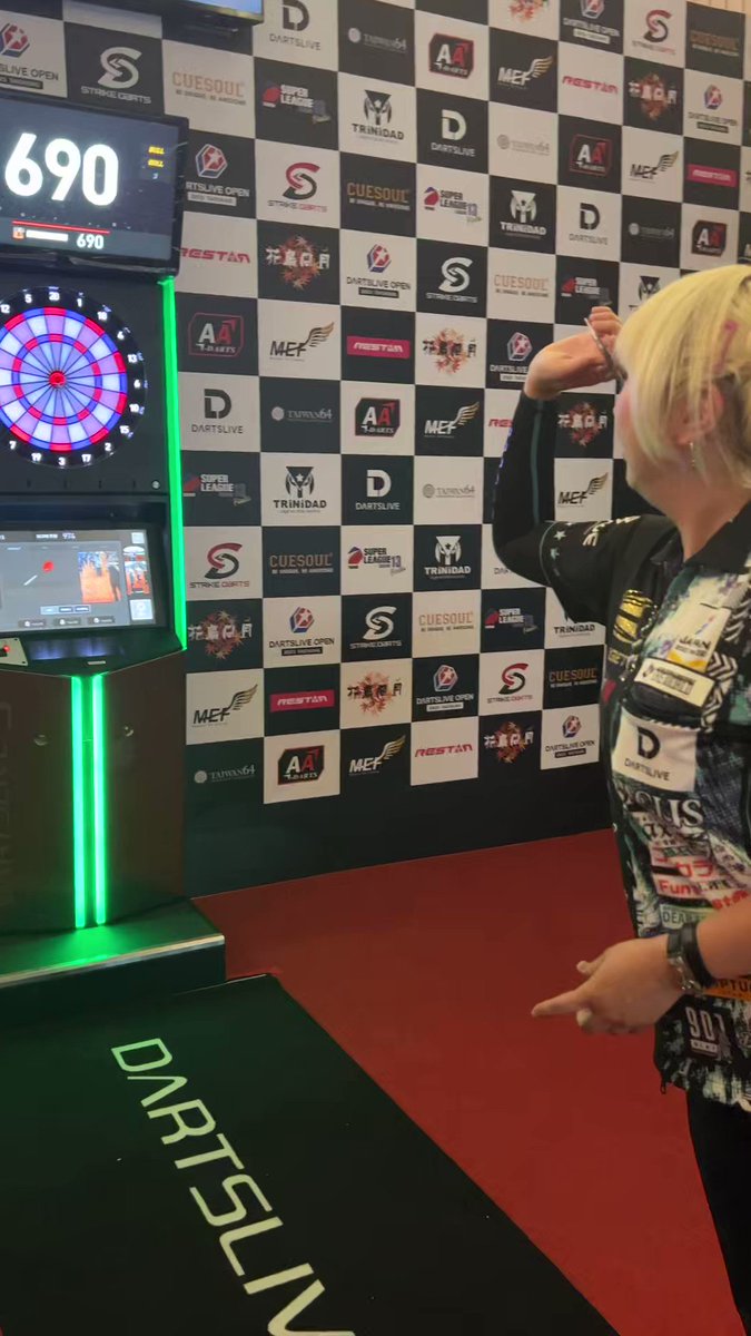 ソフトダーツ プロツアー JAPAN公式 on Twitter: "RT @DARTSLIVE: 坂口優希恵選手と鈴木未来選手が1000点目指してカウントアップ🎯 アップはバッチリです👌"