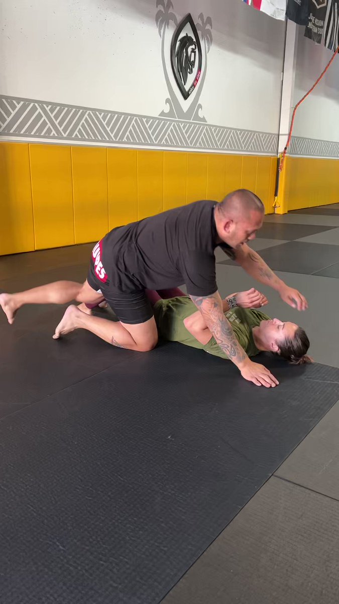 Carol 🇺🇸 on Twitter: "RT @321gaux: Throwback to drilling mount escapes with Bryant Pangelinan at ...