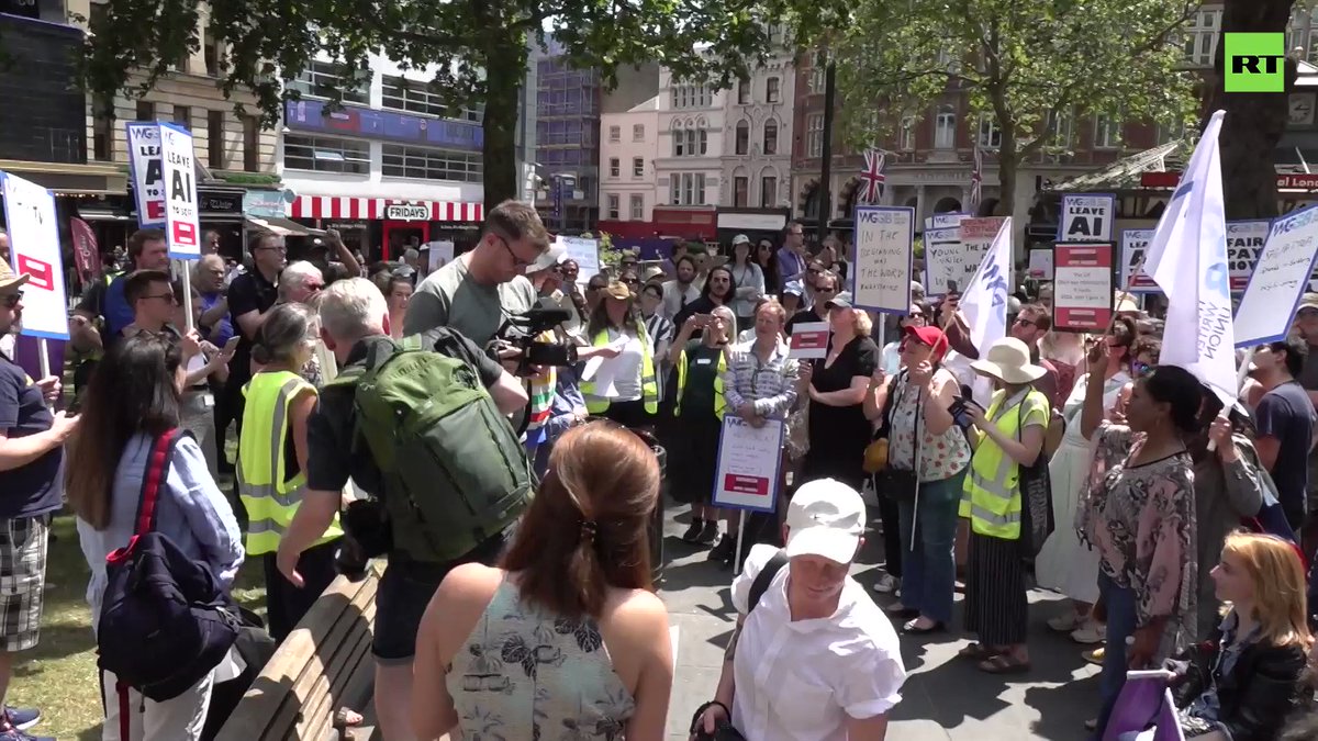 Rt On Twitter The Writers Guild Of Great Britain Went On Strike In