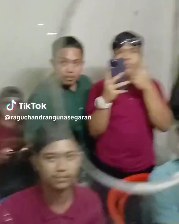 Injang on Twitter: "Steady la brader-brader ni siap pose and tayang muka ja terus sebab orang ...