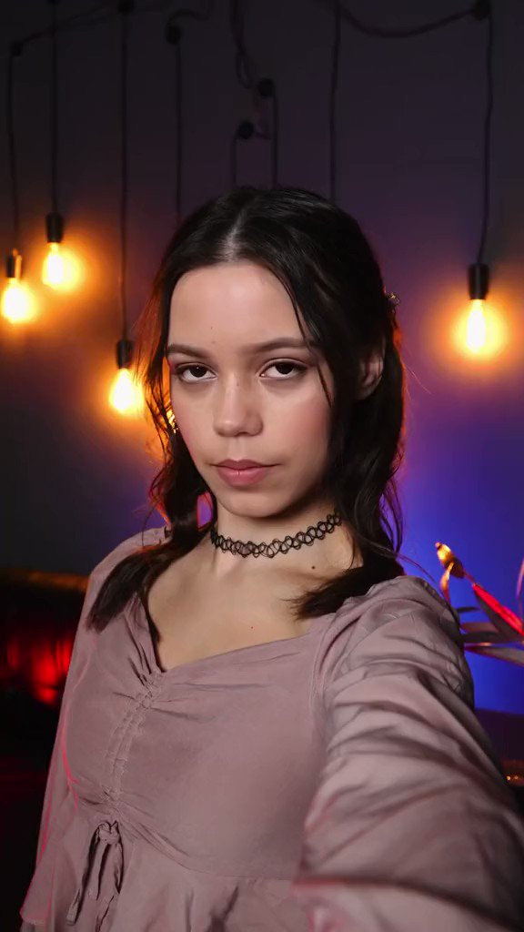 CHOQUEI on Twitter: "🚨VEJA: Vídeo da atriz Jenna Ortega criado por inteligência artificial ...