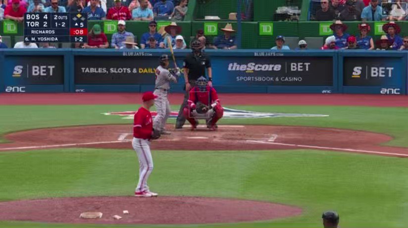 Tyler Milliken ⚾️ on Twitter: "No clue how Masataka Yoshida even made contact on this RBI bloop ...