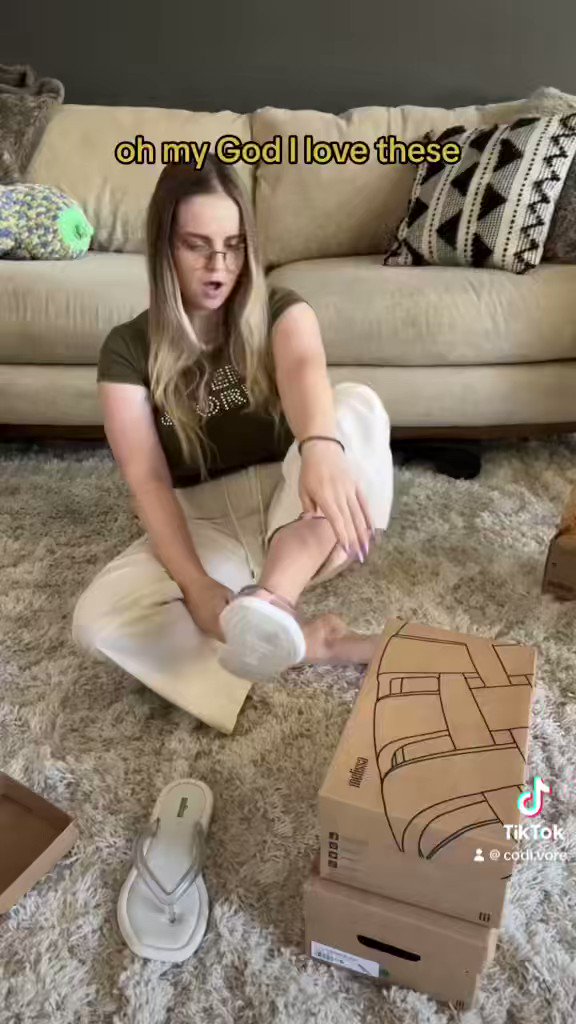 Codi Vore On Twitter Posting A Shoe Haul On Tiktok To Covertly