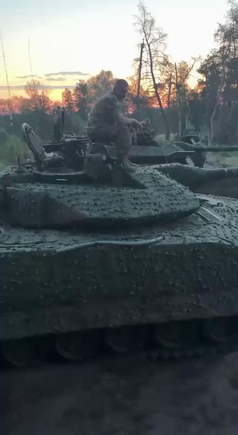 Оперативний ЗСУ On Twitter Офіційно Шведські БМП Cv 90 прибули в Україну та готові до бою