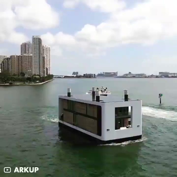 GiGadgets on Twitter: "This two-floor yacht doubles as a waterfront mansion. Florida-based ...